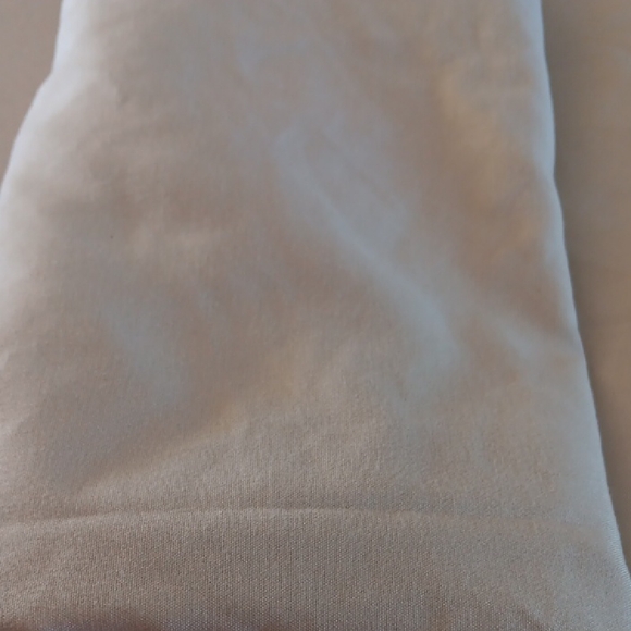 Canon | Bedding | Elegant White Fabric | Poshmark